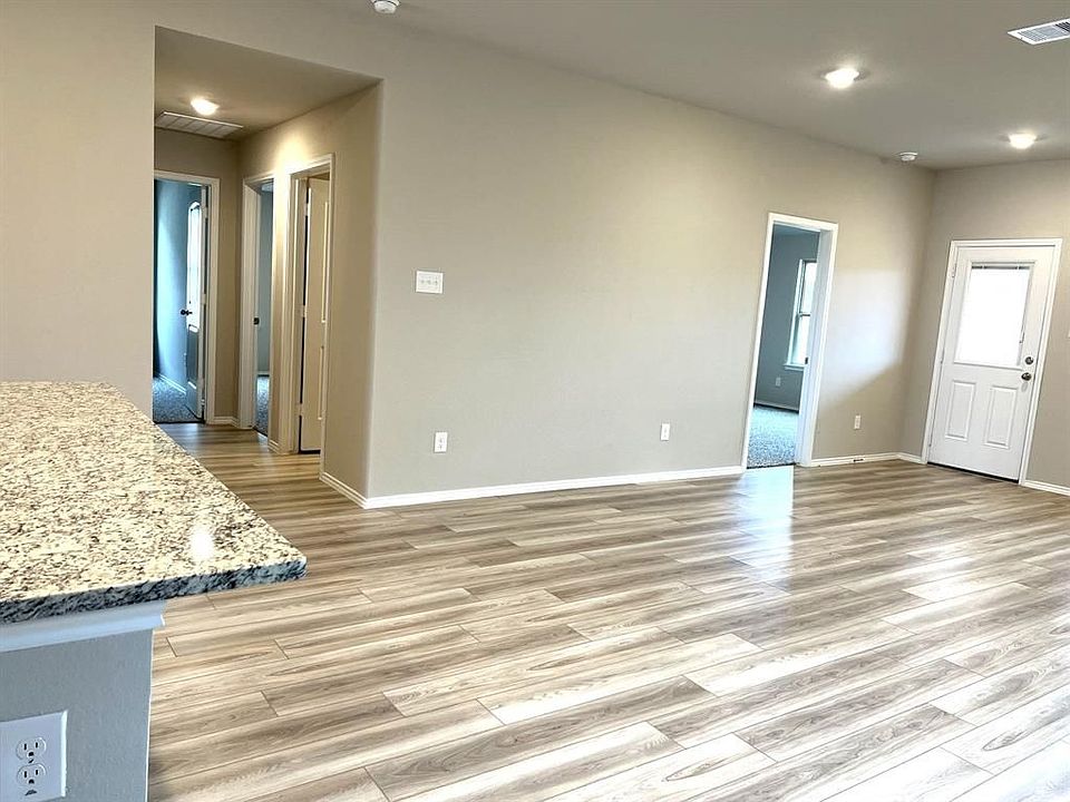 317 Pecos Dr, Huntsville, TX 77340 | Zillow