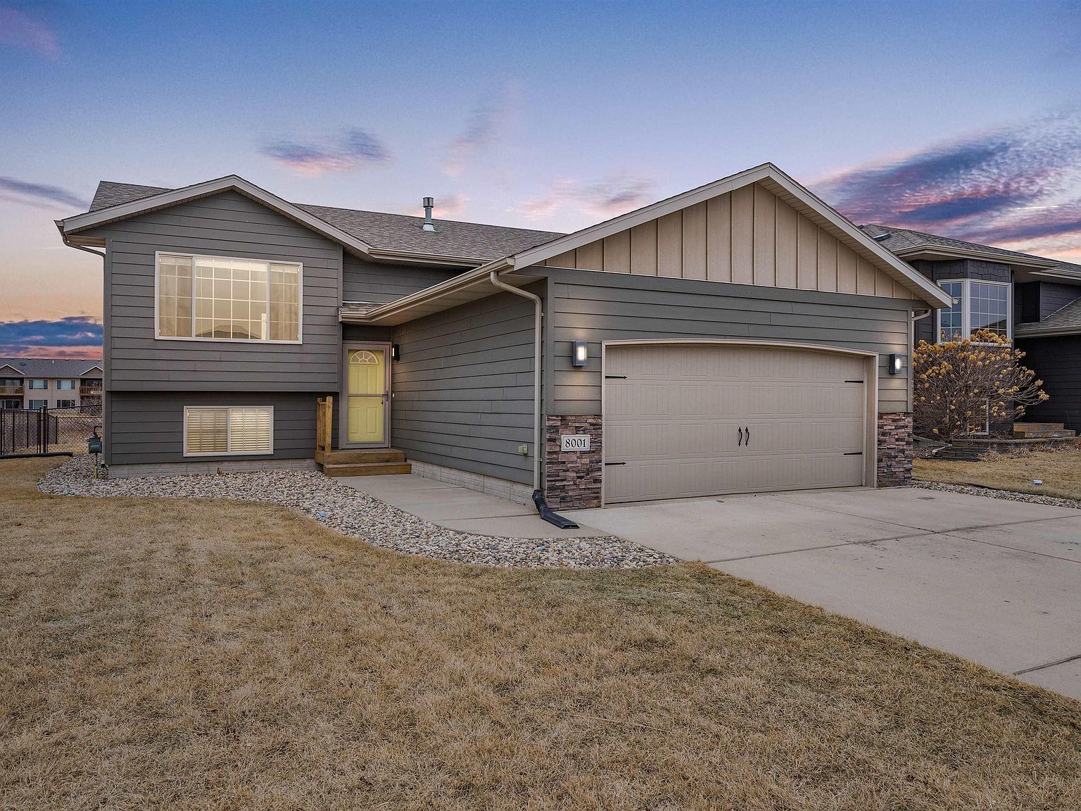 8001 W 55th St, Sioux Falls, SD 57106 | Zillow