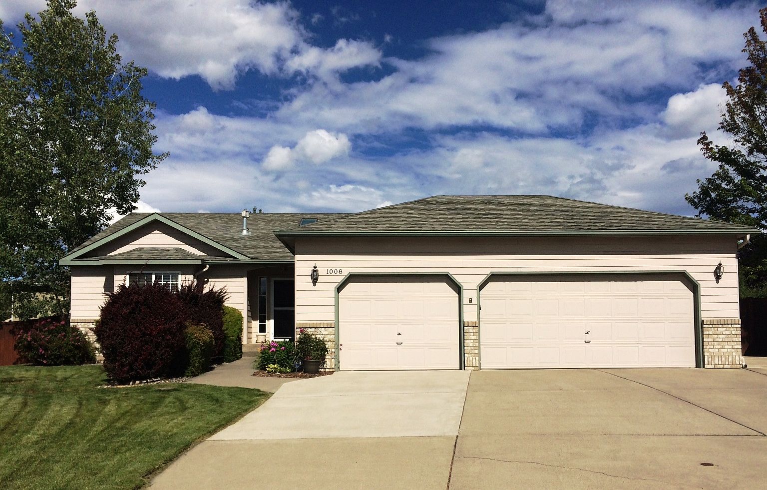 1008 N Drury Ct, Liberty Lake, WA 99019 | Zillow