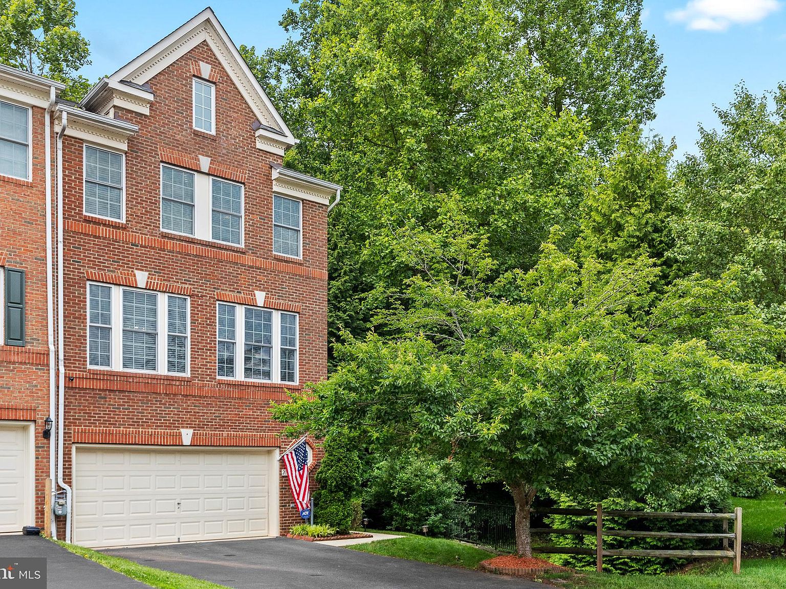 20362 Center Brook Sq, Sterling, VA 20165 | Zillow