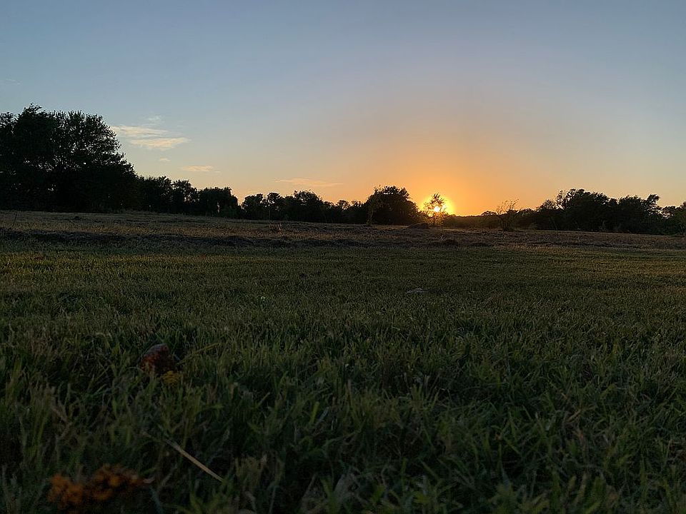 9747 S Broadway Ave Peck KS | Zillow