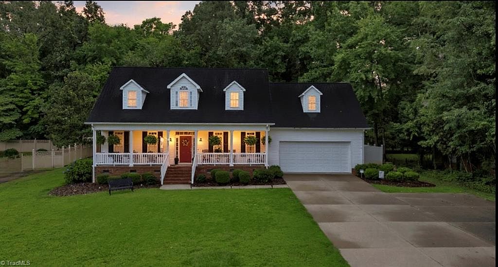 233 Holly Hill St, Ramseur, NC 27316 | MLS #1191112 | Zillow