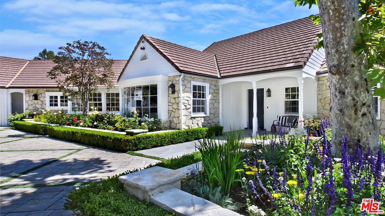 15953 Skytop Rd, Encino, CA 91436 | MLS #23-286811 | Zillow