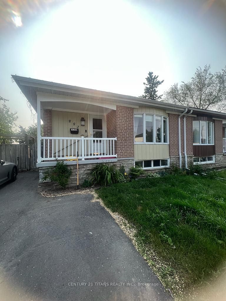 882 Liverpool Rd, Pickering, ON L1W 1S4 | Zillow