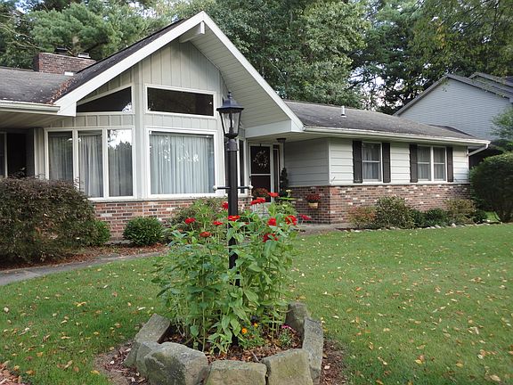 8 Howard Dr, Binghamton, NY 13901 | Zillow