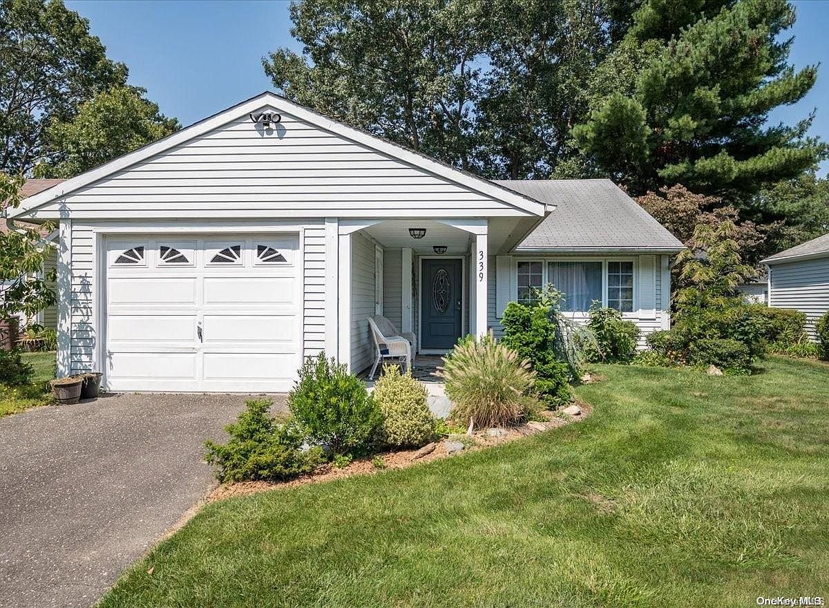 339 Edinburgh Drive #1, Ridge, NY 11961 | Zillow