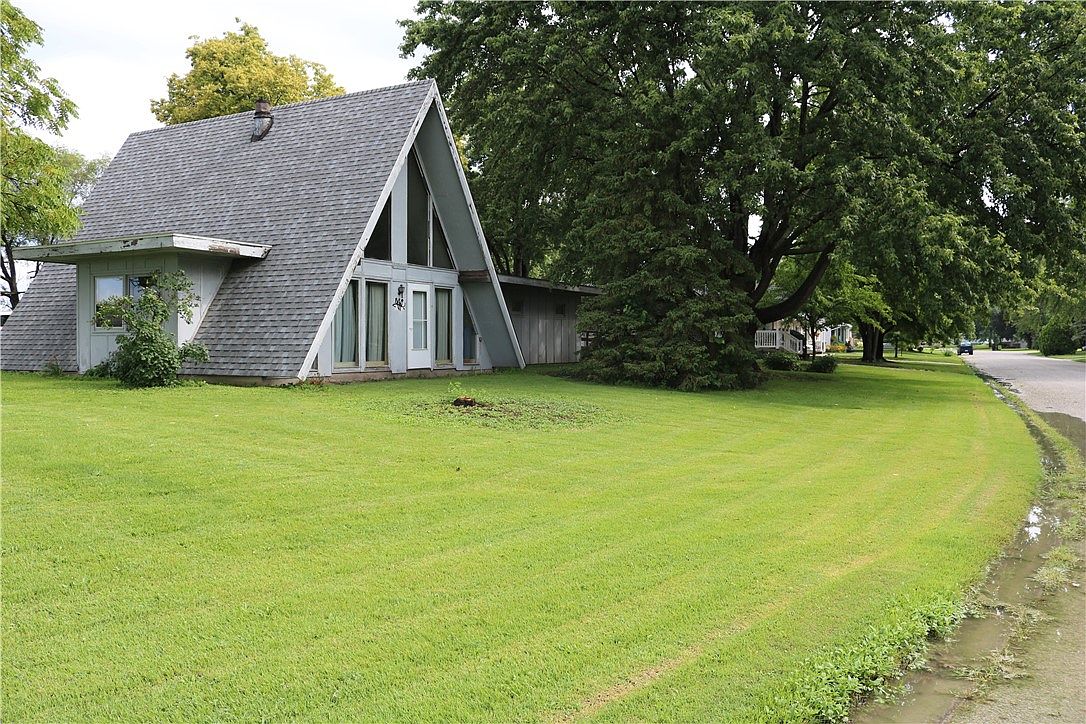 409 W Plains Dr, Oreana, IL 62554 | Zillow