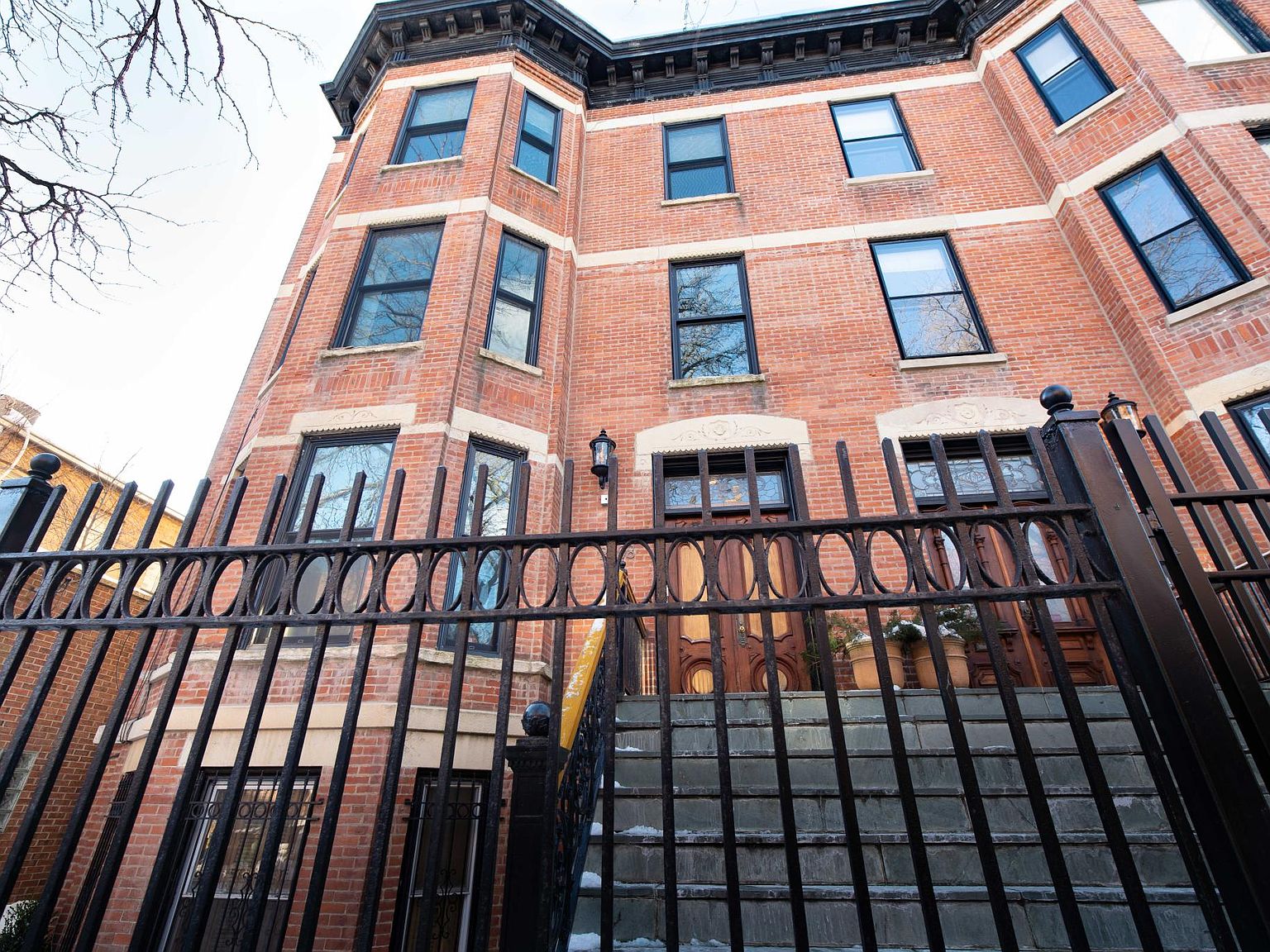 2208 N Sedgwick St APT 2, Chicago, IL 60614 | Zillow
