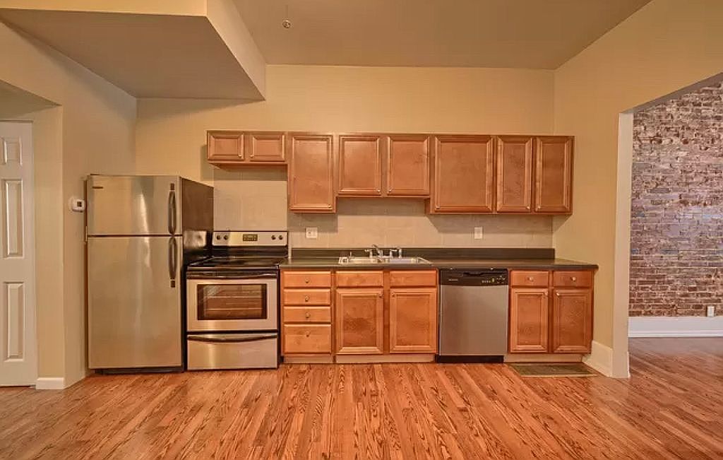 4660 Tyrolean Ave, Saint Louis, MO 63116 | Zillow