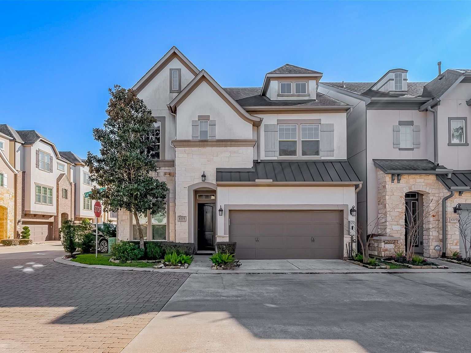 6703 Saxton Manor St, Houston, TX 77055 | MLS #17739708 | Zillow
