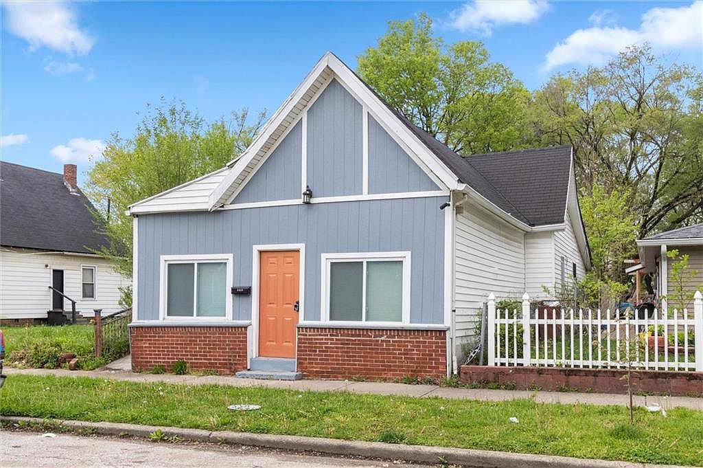 1124 N Pershing Ave, Indianapolis, IN 46222 | Zillow