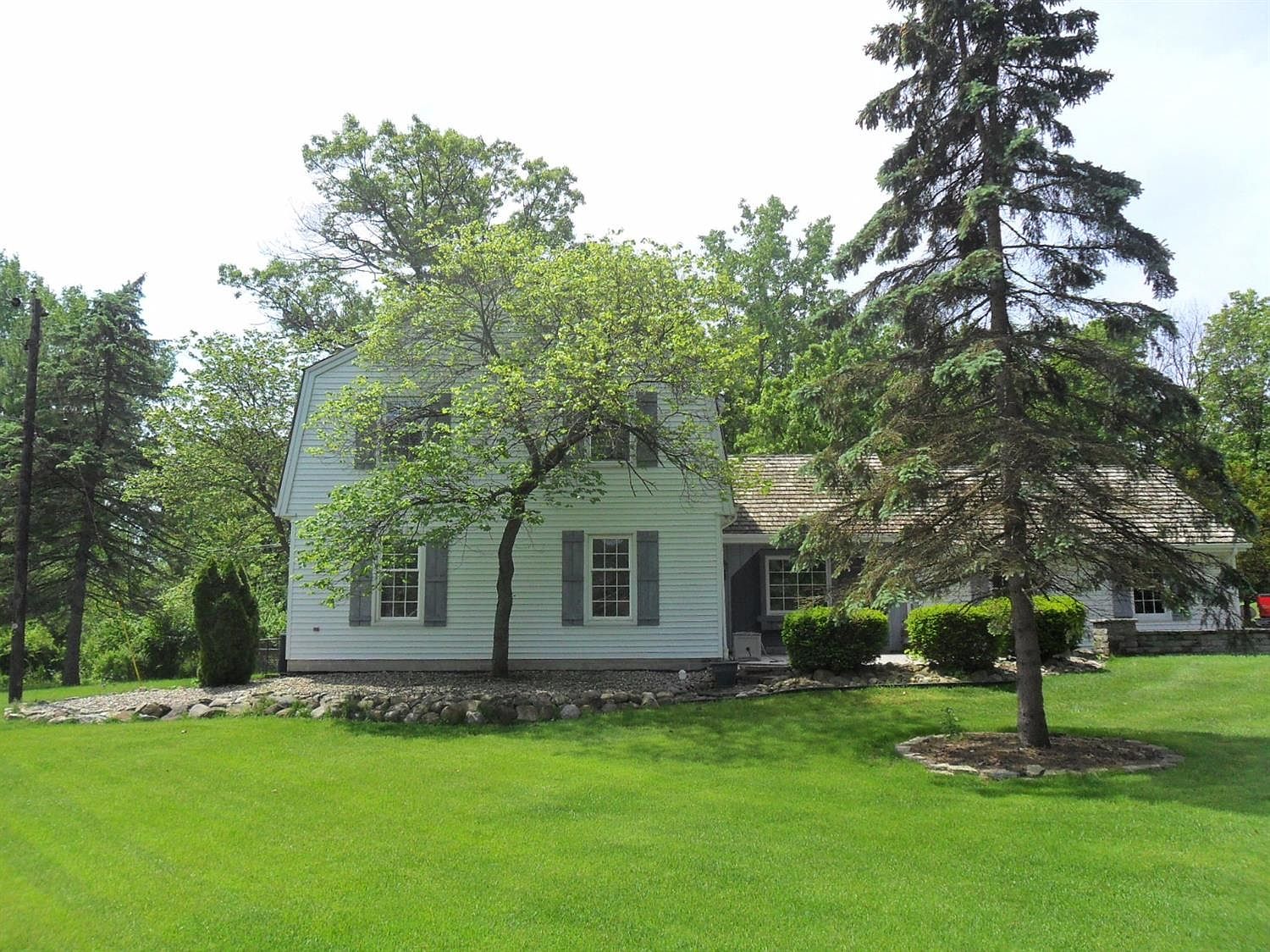 12321 Forrest Dr, Saint John, IN 46373 | Zillow