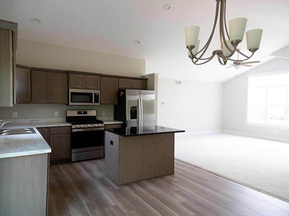 3103 52nd St SE, Kentwood, MI 49512 | Zillow