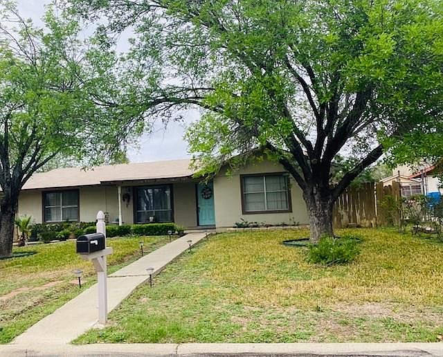 2209 Meadow Point Dr, Eagle Pass, TX 78852 | Zillow