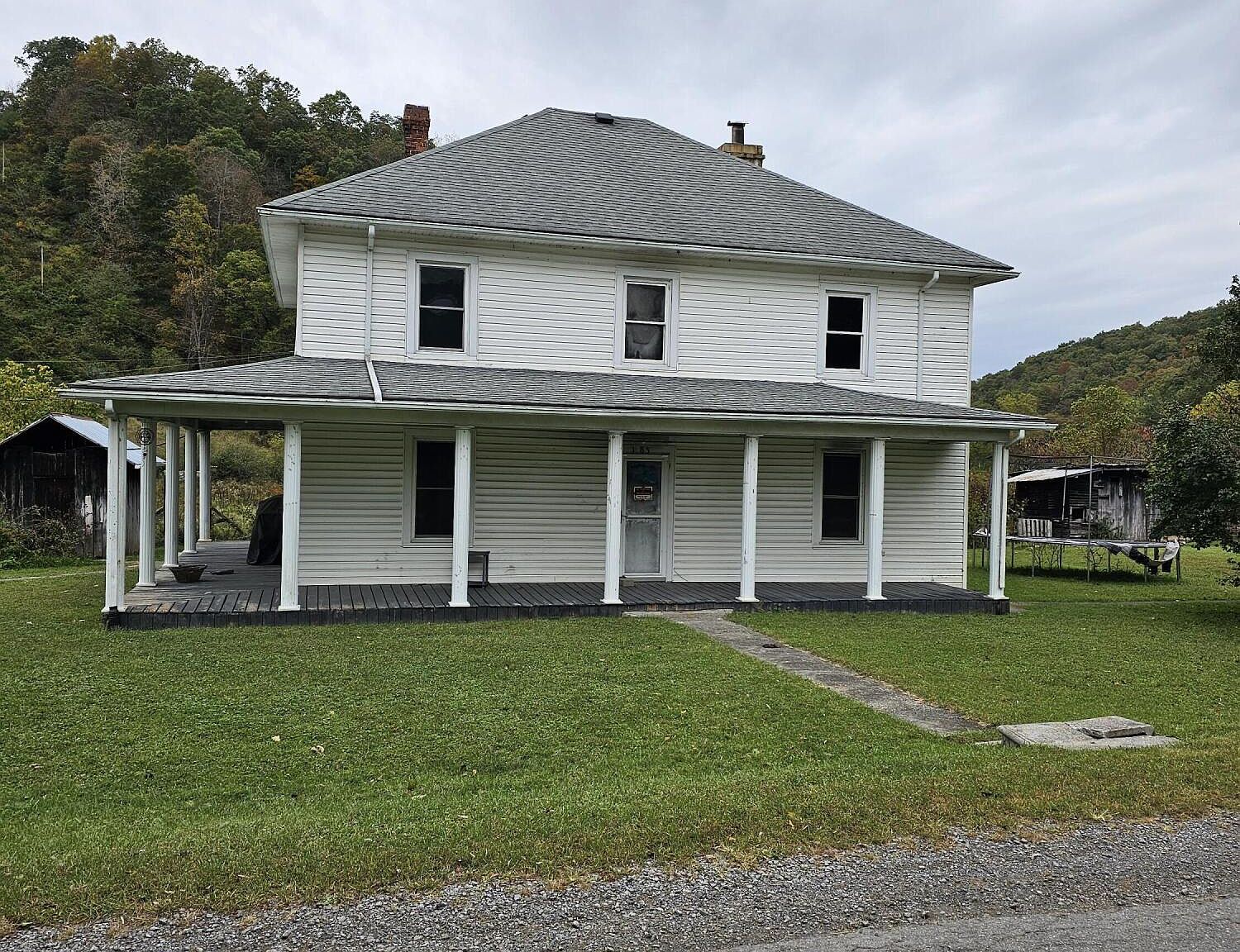 1949 Stinking Lick Rd, Ballard, WV 24918 | MLS #23-1245 | Zillow