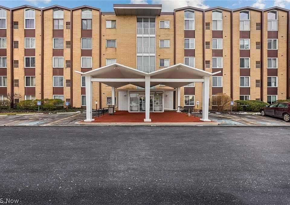 25735 Lorain Rd UNIT 204, North Olmsted, OH 44070 | Zillow