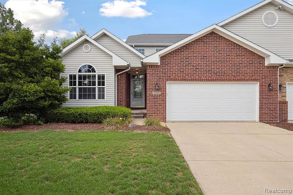 29430 N Pine Grove Dr, New Boston, MI 48164 | MLS #20240061093 | Zillow