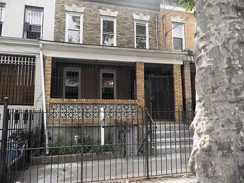 562 Pine St, Brooklyn, NY 11208 | Zillow