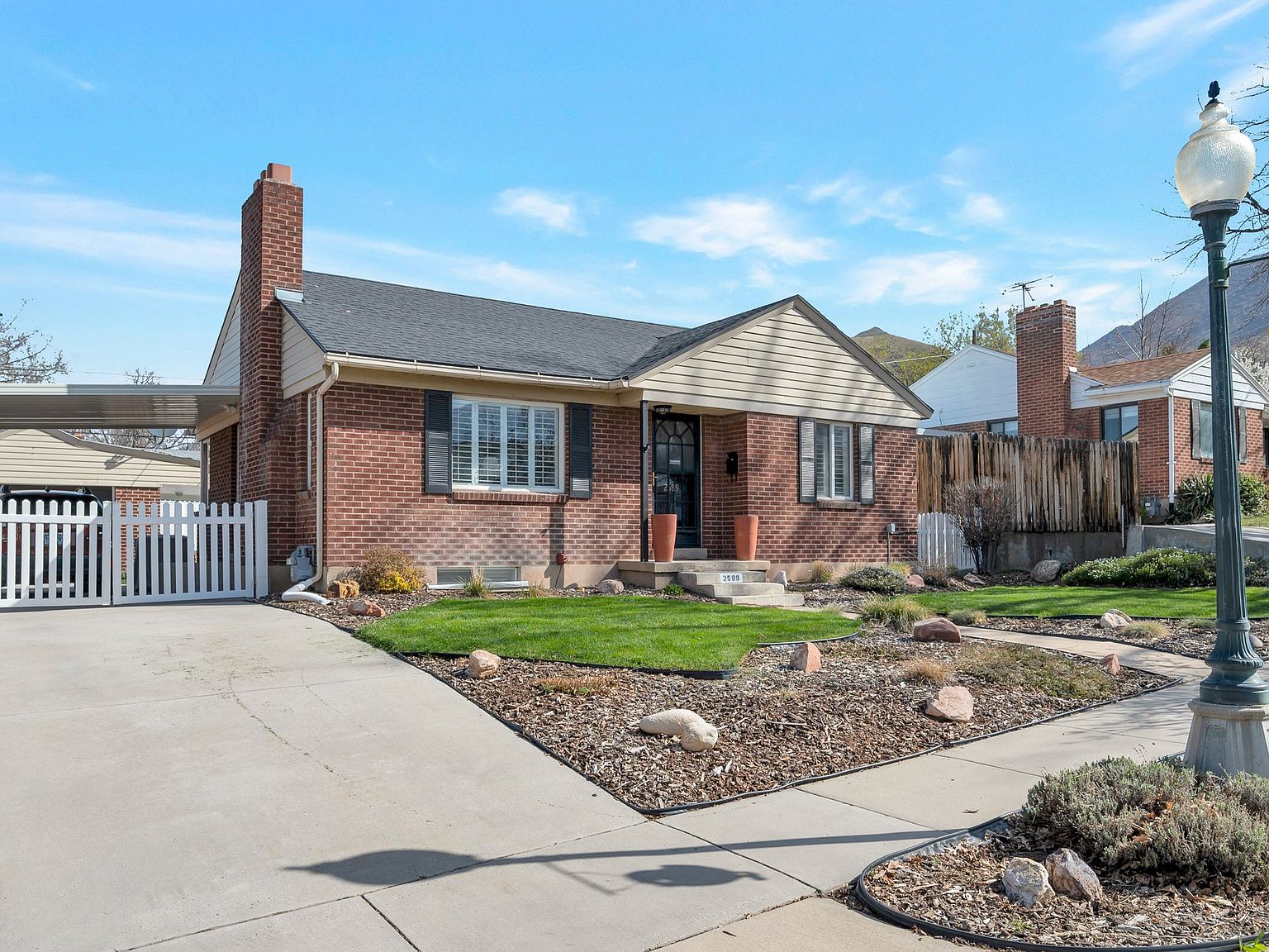 2589 E Yermo Ave, Salt Lake City, UT 84109 | Zillow