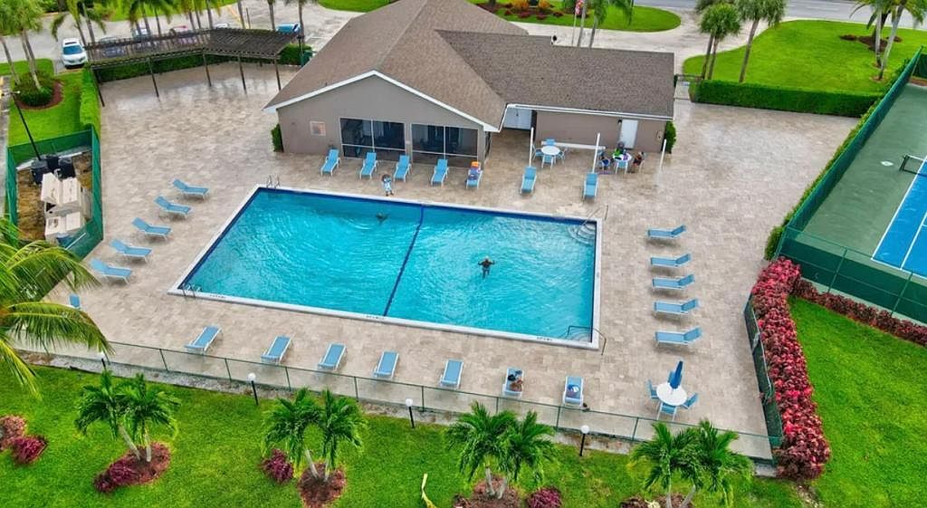 9496 Boca Gardens Pkwy, Boca Raton, FL 33496 | Zillow