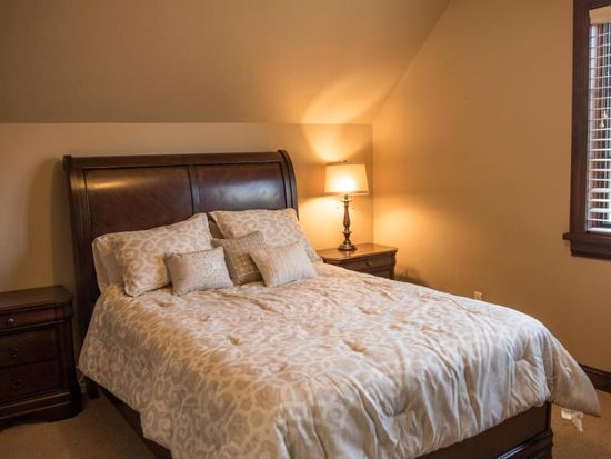 724 Woodridge Dr, Manitowoc, WI 54220 | MLS #1710183 | Zillow