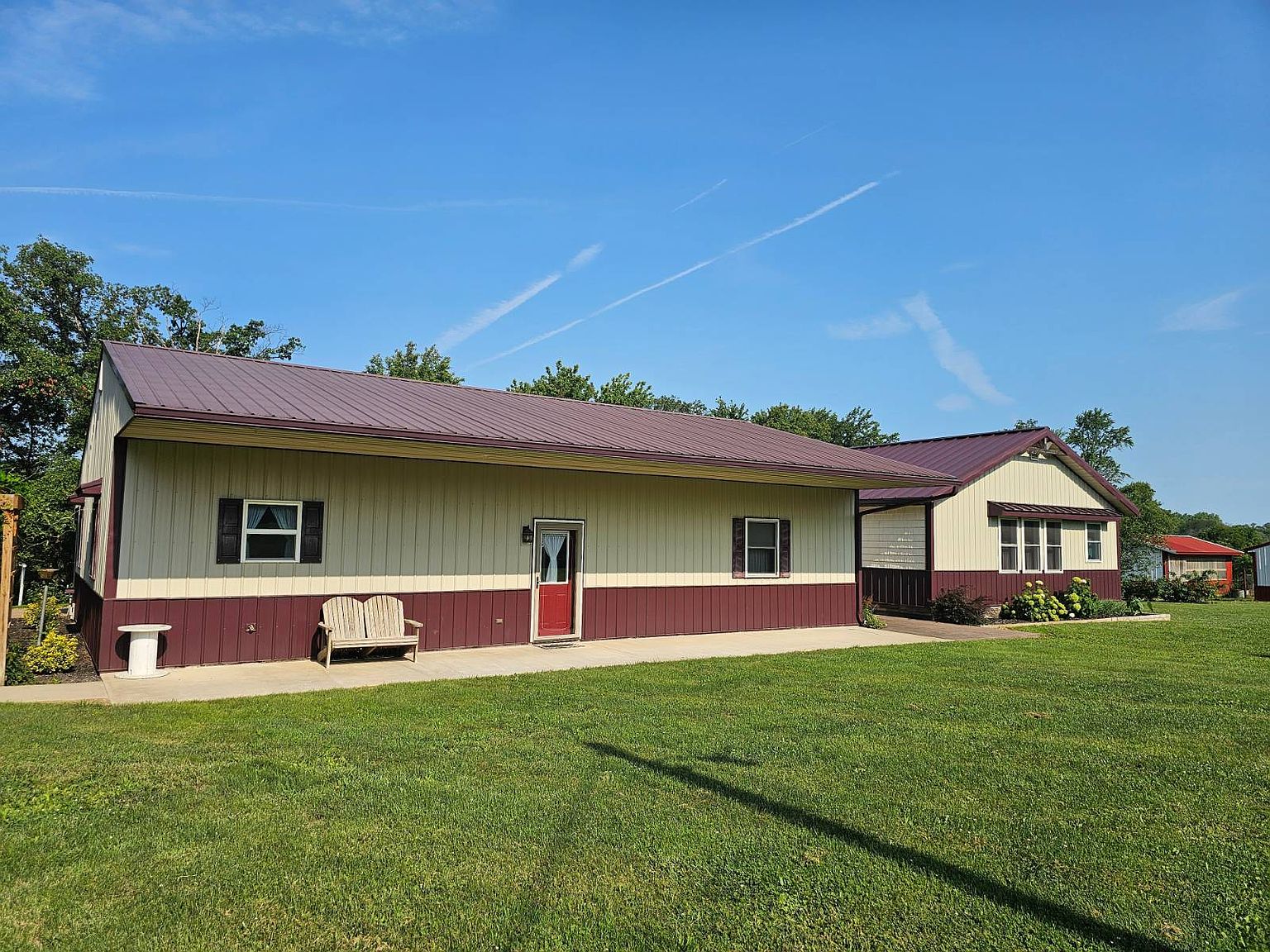 2925 N Stringtown Rd, Olney, IL 62450 | MLS #11322876 | Zillow