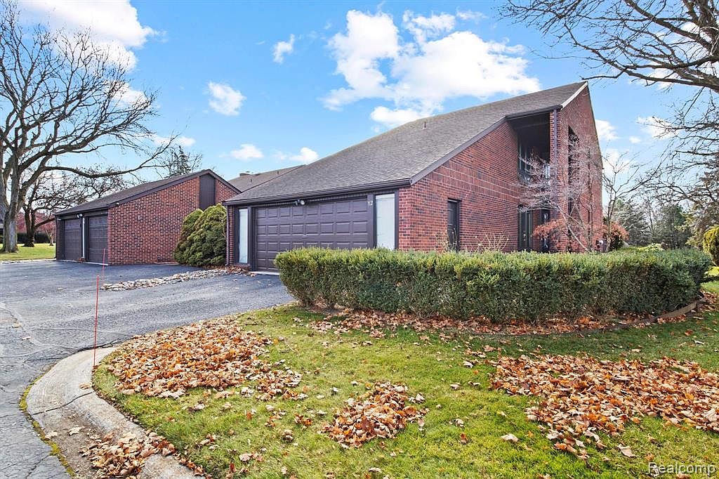 12 Blair Ln #29, Dearborn, MI 48120 | Zillow