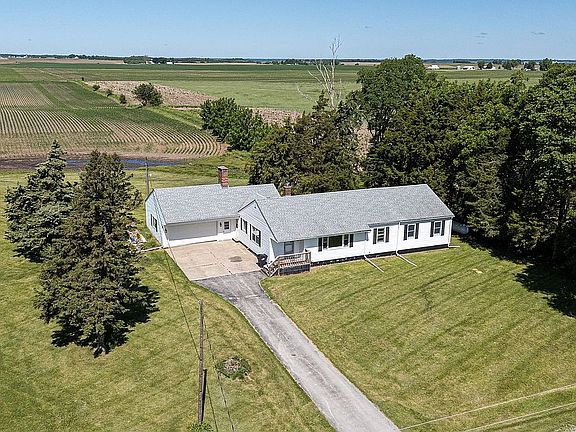 1022 310th St, New Windsor, IL 61465 | Zillow