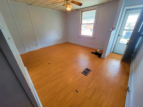 20 Maple St #3, Wilkes Barre, PA 18702 | Zillow