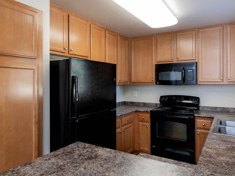 Deerwood Apartments San Diego