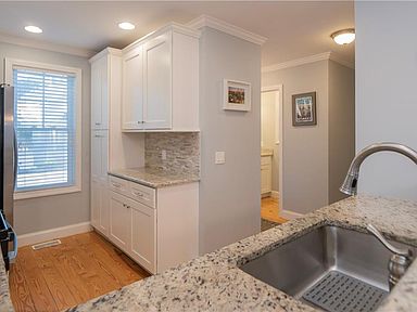 42 E Bowery St, Newport, RI 02840 | Zillow