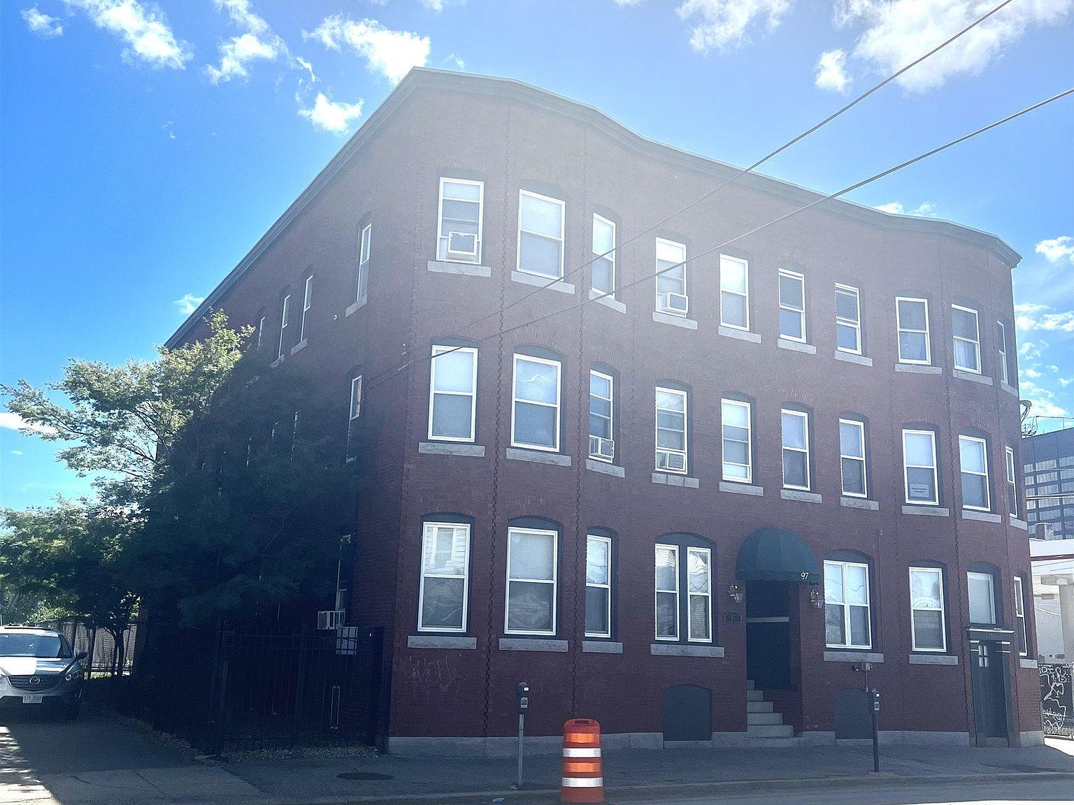 97 Bridge St, Manchester, NH 03101 | Zillow