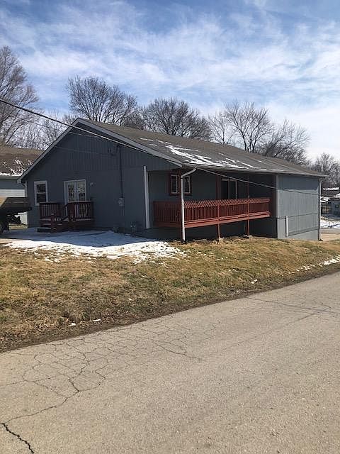 701 Beth St, Lansing, KS 66043 | Zillow