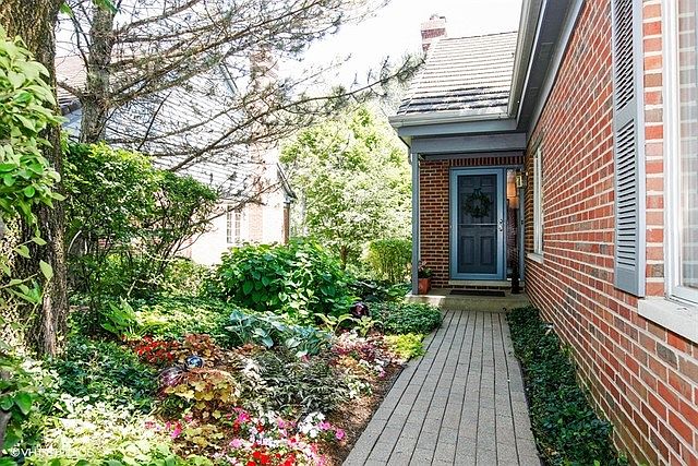 10 Southgate Ct, Burr Ridge, IL 60527 | Zillow