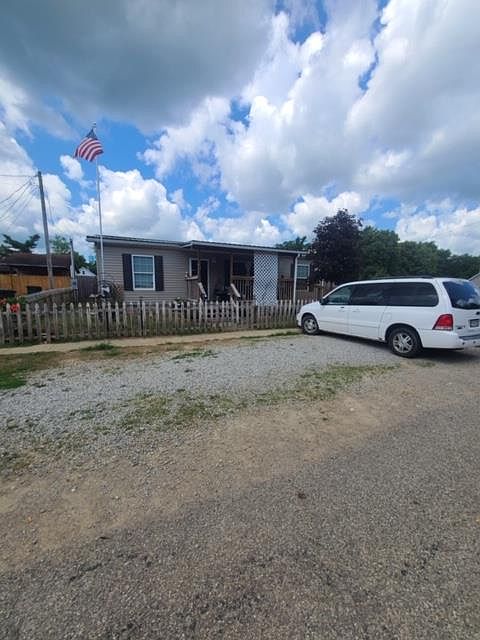 11029 3rd St, Clarksburg, OH 43115 | Zillow