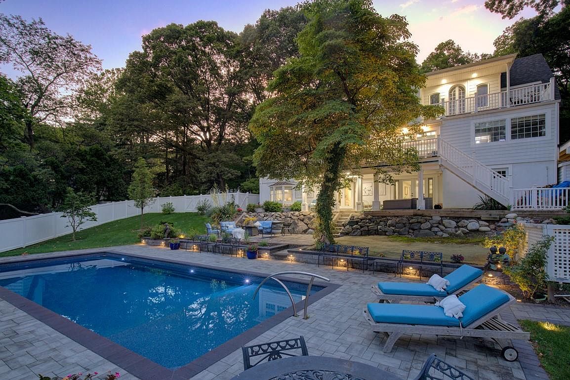 2 Spring Hollow Road, Centerport, NY 11721 | MLS #852872 | Zillow