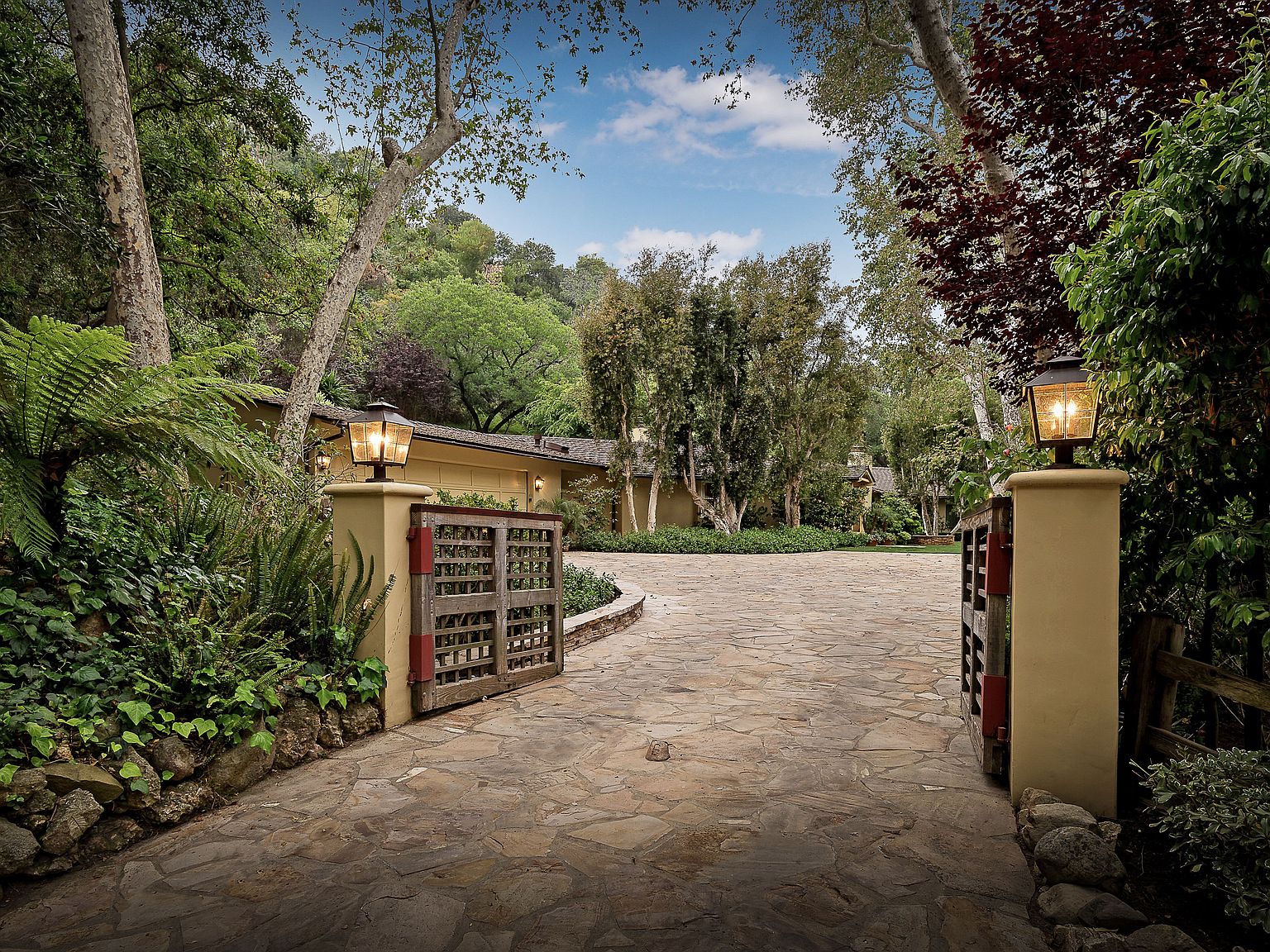 1741 Old Ranch Rd, Los Angeles, CA 90049 | Zillow