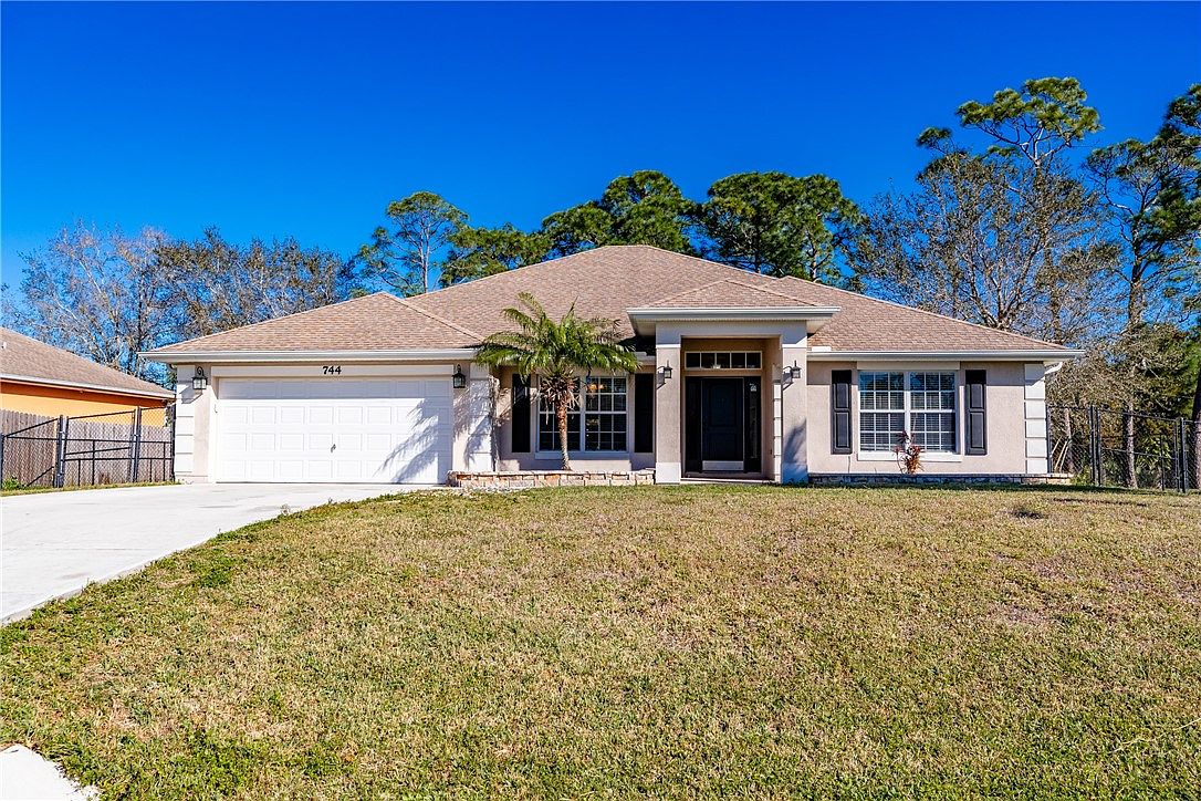 744 Ellingsen Ave, Sebastian, FL 32958 | MLS #275698 | Zillow