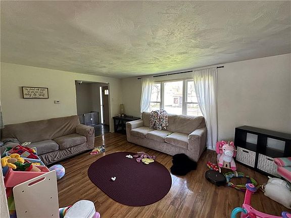 1190 Lewis Ave, Coraopolis, PA 15108 | MLS #1649689 | Zillow