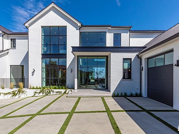 890 Linda Flora Dr, Los Angeles, CA 90049 | MLS #25-477125 | Zillow