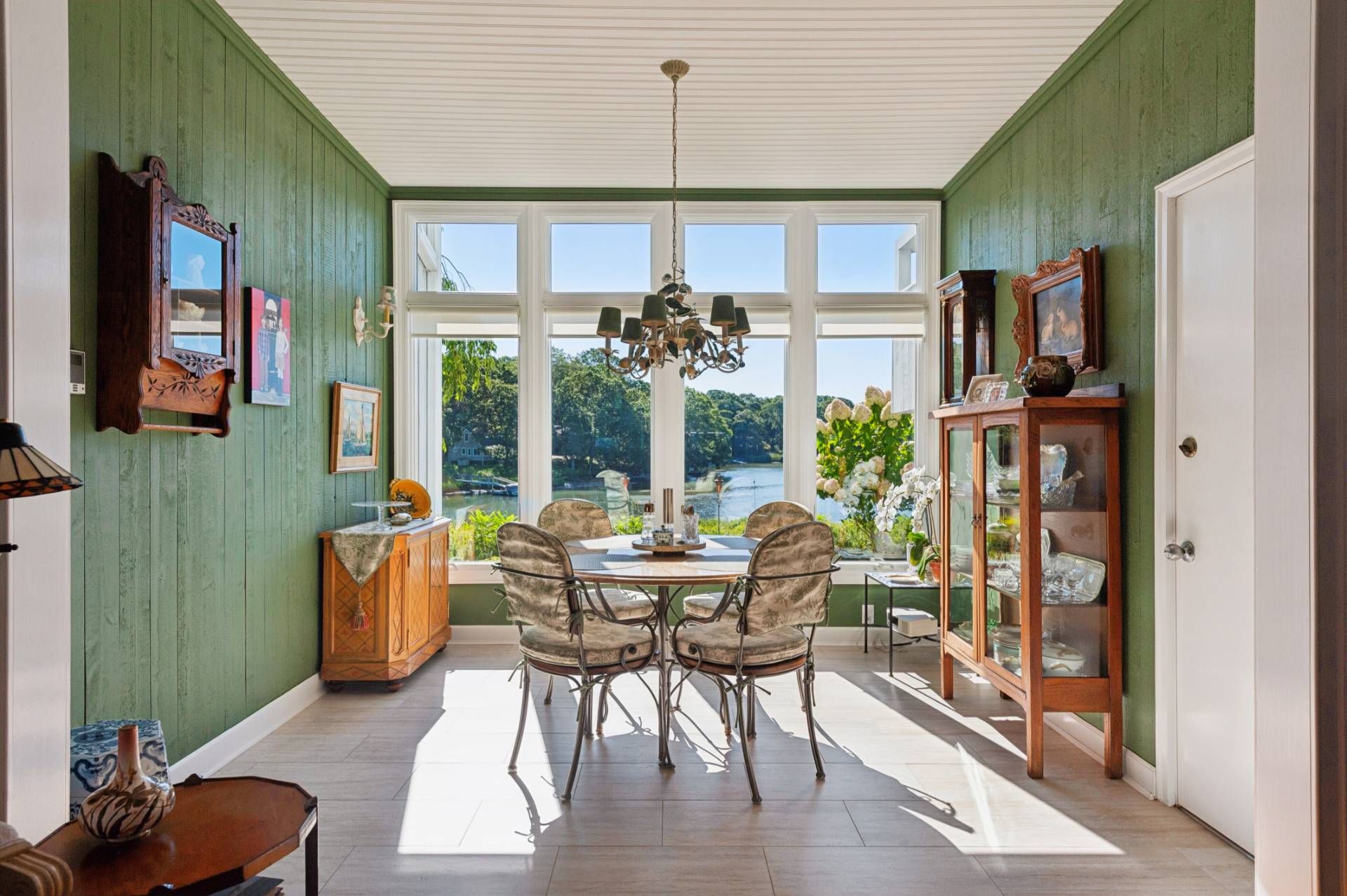 400 Noyack Rd #D2, Southampton, NY 11968 | Out East