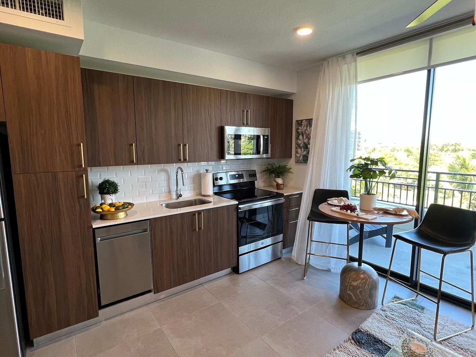 1226 NW 11th Street Rd #S1, Miami, FL 33136 | Zillow