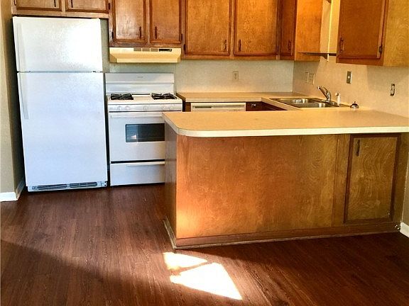 803 E Hiller St #A & B, Victoria, TX 77901 | Zillow