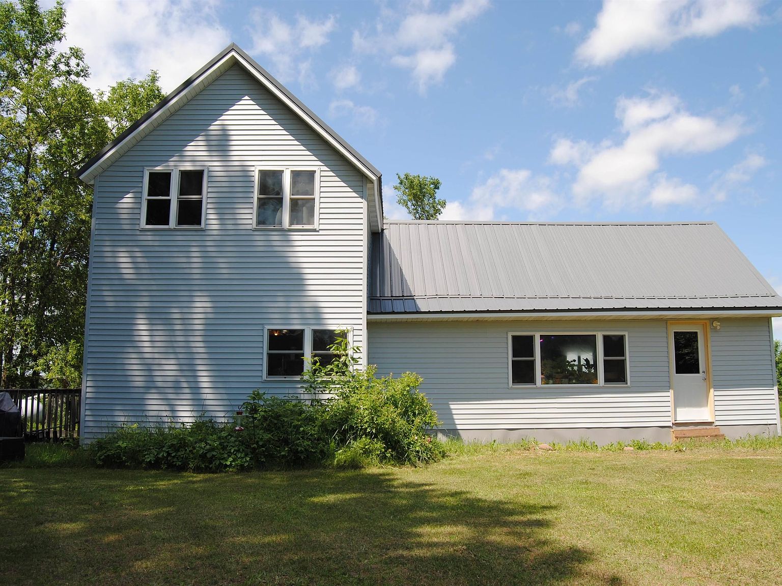 2537 E County Road B, Foxboro, WI 54836 | Zillow