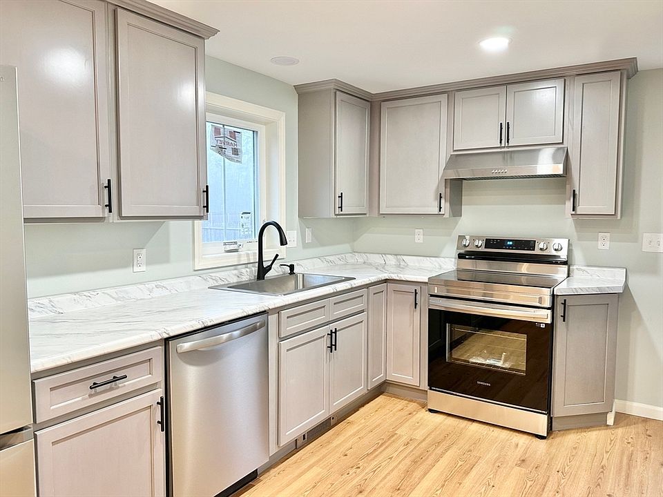 100 Fairview St E, Greenfield, MA 01301 | Zillow