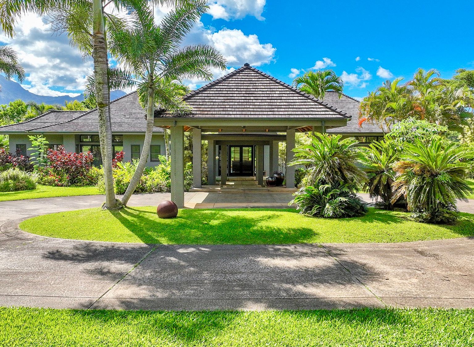 5792 Kahiliholo Rd, Kilauea, HI 96754 | Zillow