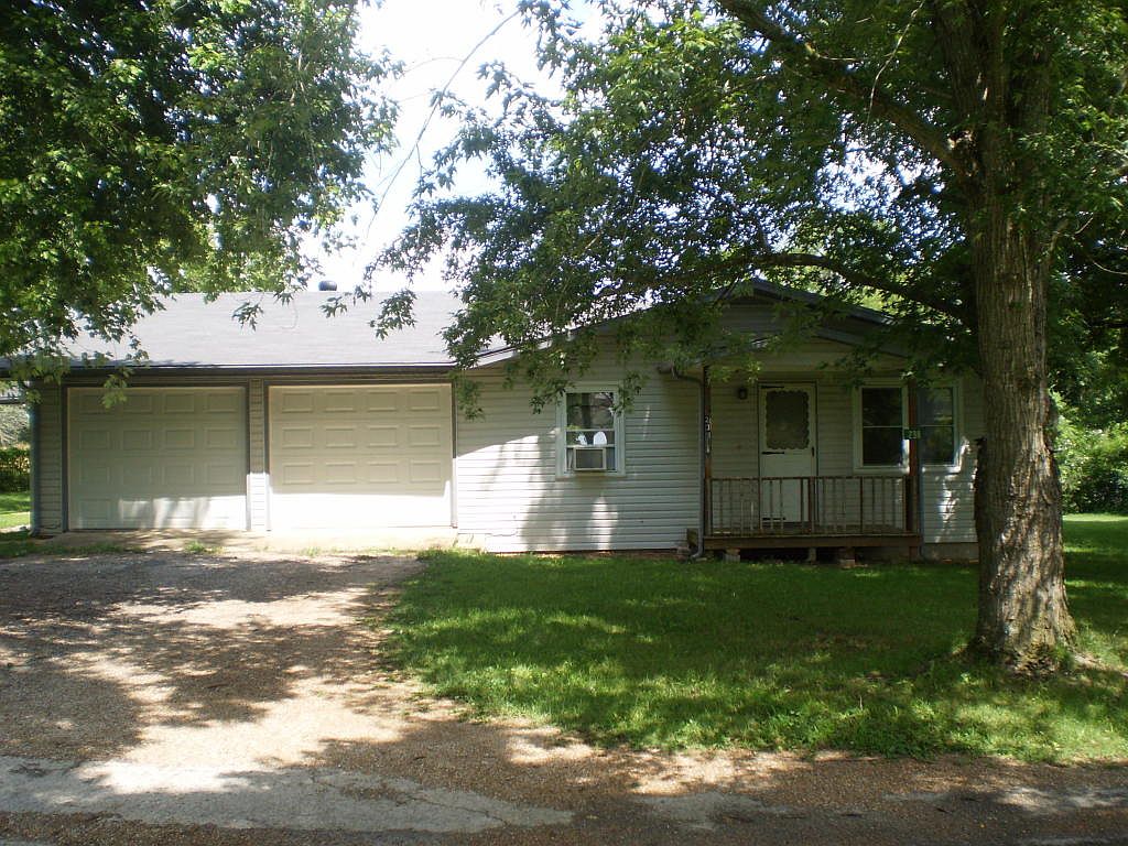 238 Mayflower Rd, Forsyth, MO 65653 | Zillow