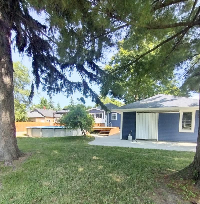 6393 Center St, Unionville, MI 48767 | Zillow