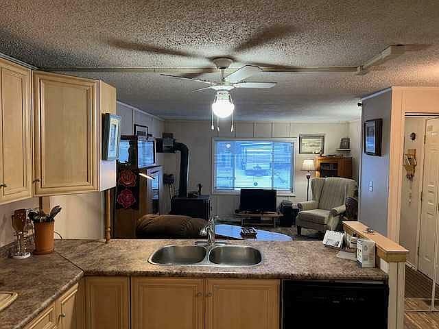 10404 E 105th St, High Level, AB T0H 1Z0 | Zillow