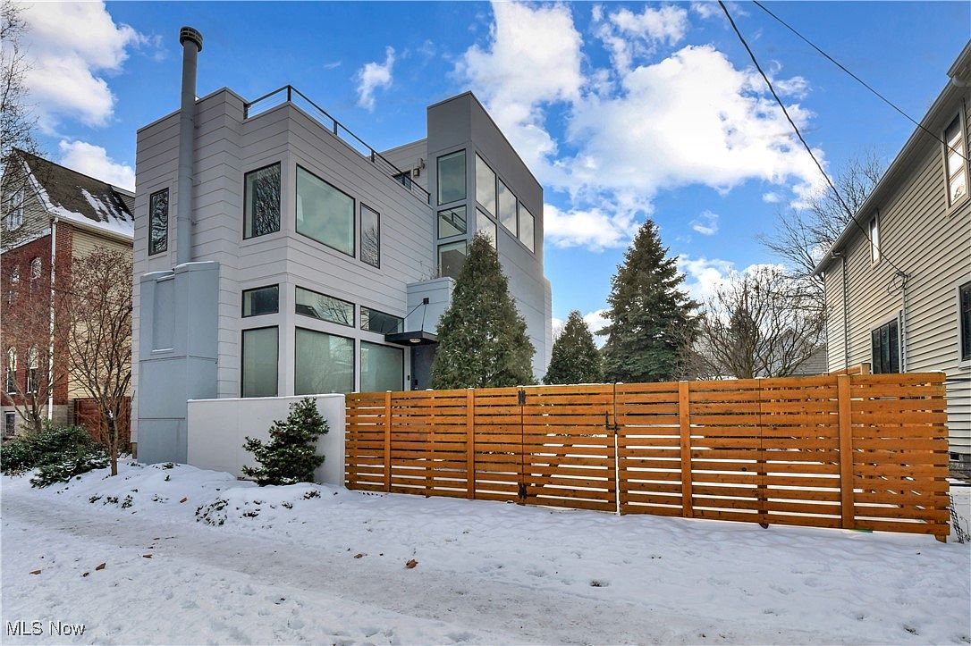 2154 W 6th St, Cleveland, OH 44113 | Zillow